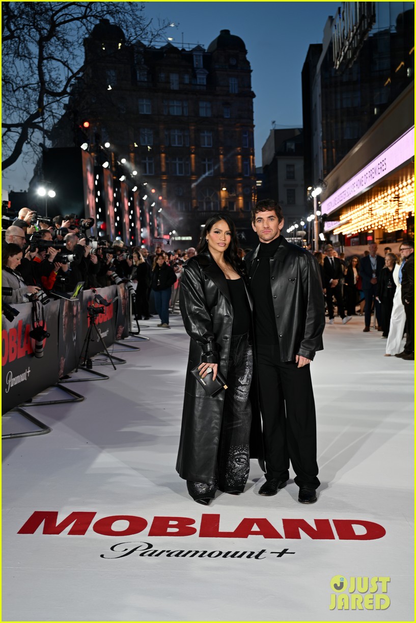 Pregnant Cassie & Husband Alex Fine Make Red Carpet Debut at 'MobLand' Premiere: Photo 5141432 ...