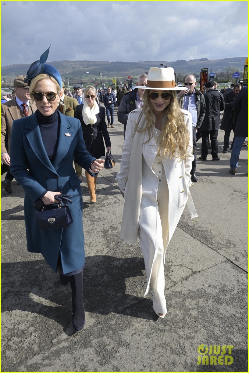 Henry Cavill & Natalie Viscuso Rub Shoulders with Royalty While ...