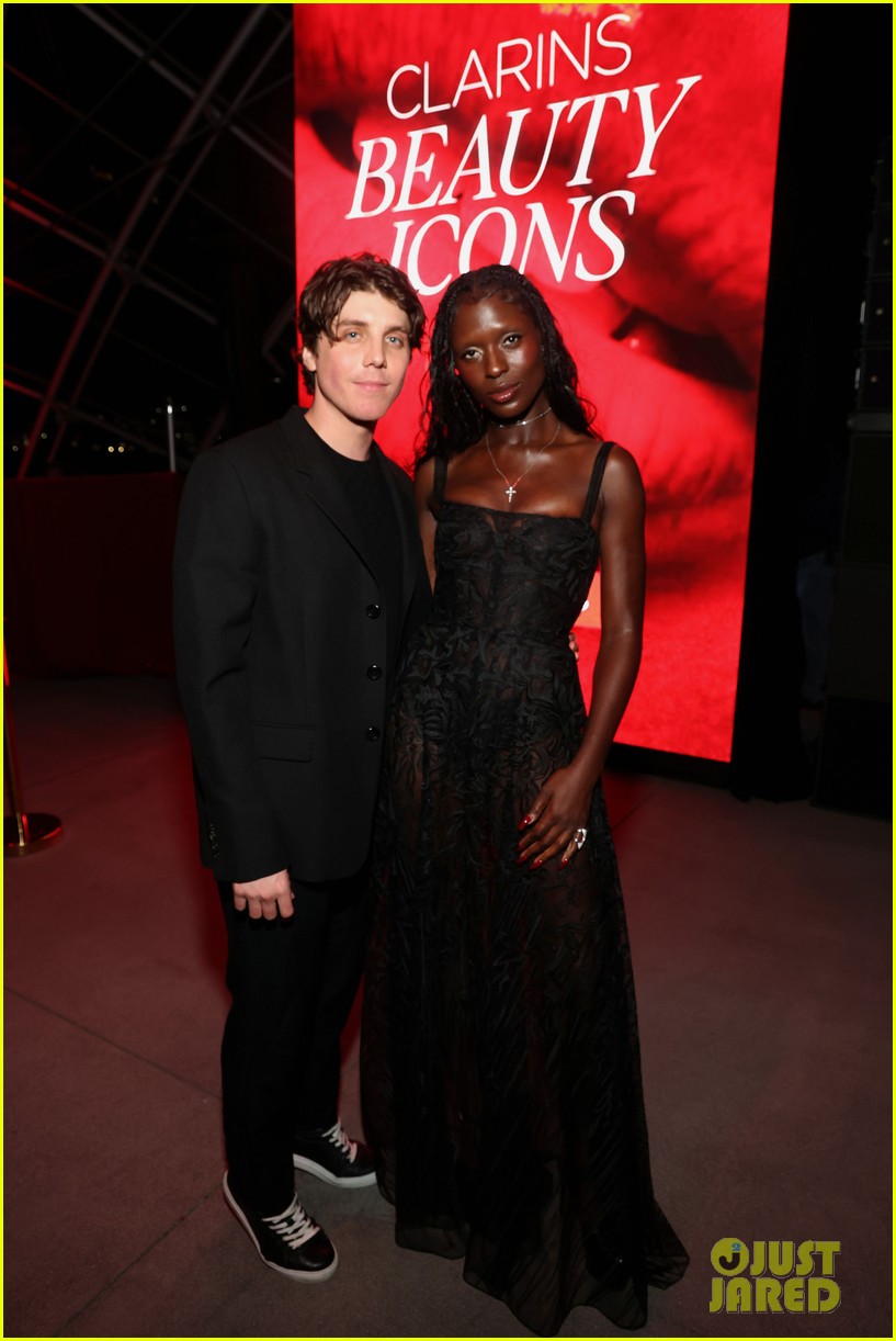 Justin Long & Kate Bosworth Watch Gwen Stefani Perform at Clarins ICONS ...