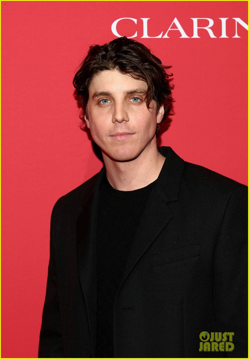 Justin Long & Kate Bosworth Watch Gwen Stefani Perform at Clarins ICONS ...