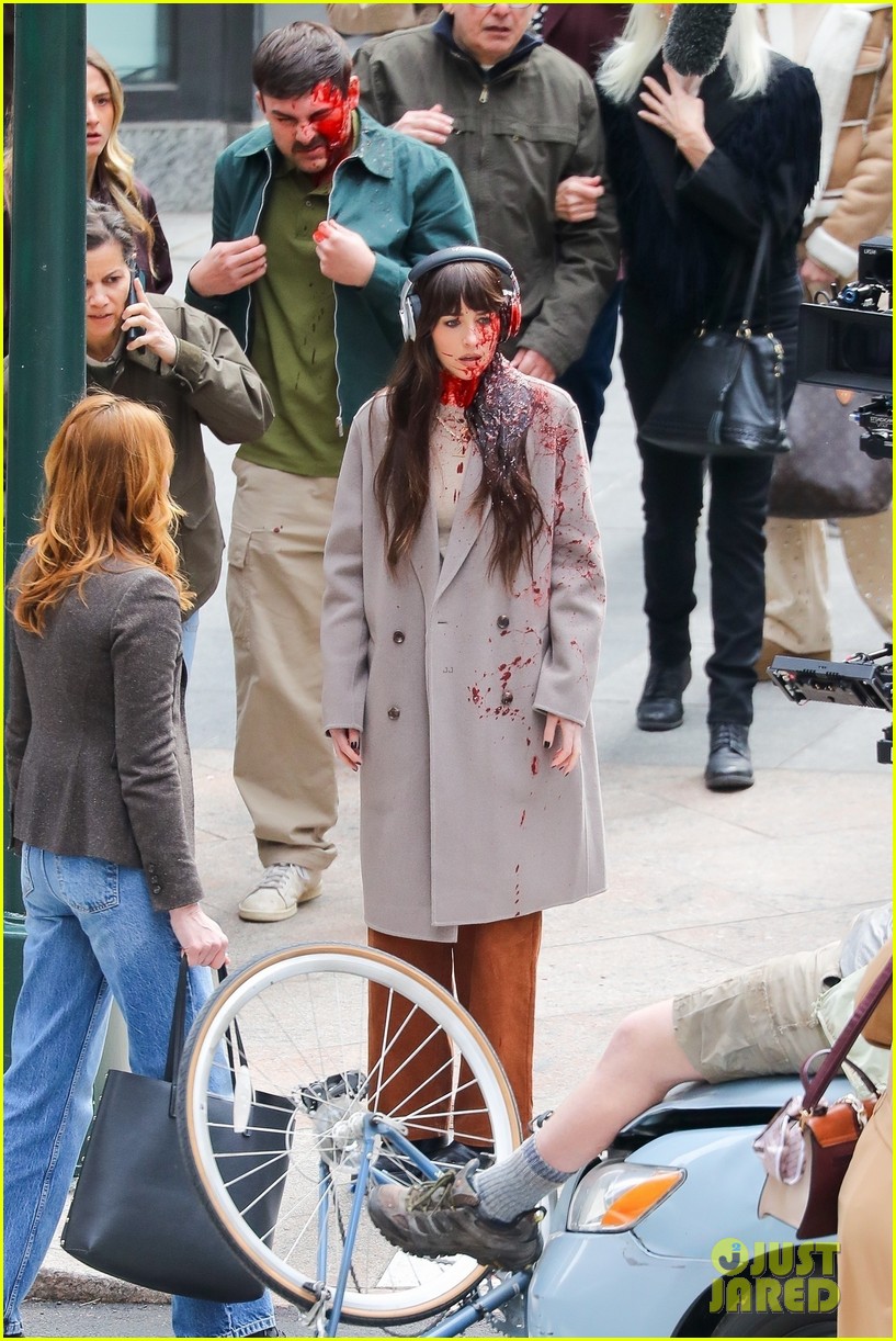 Dakota Johnson Gets Covered in Blood While Filming 'Verity' Movie - Set Photos Revealed!: Photo ...
