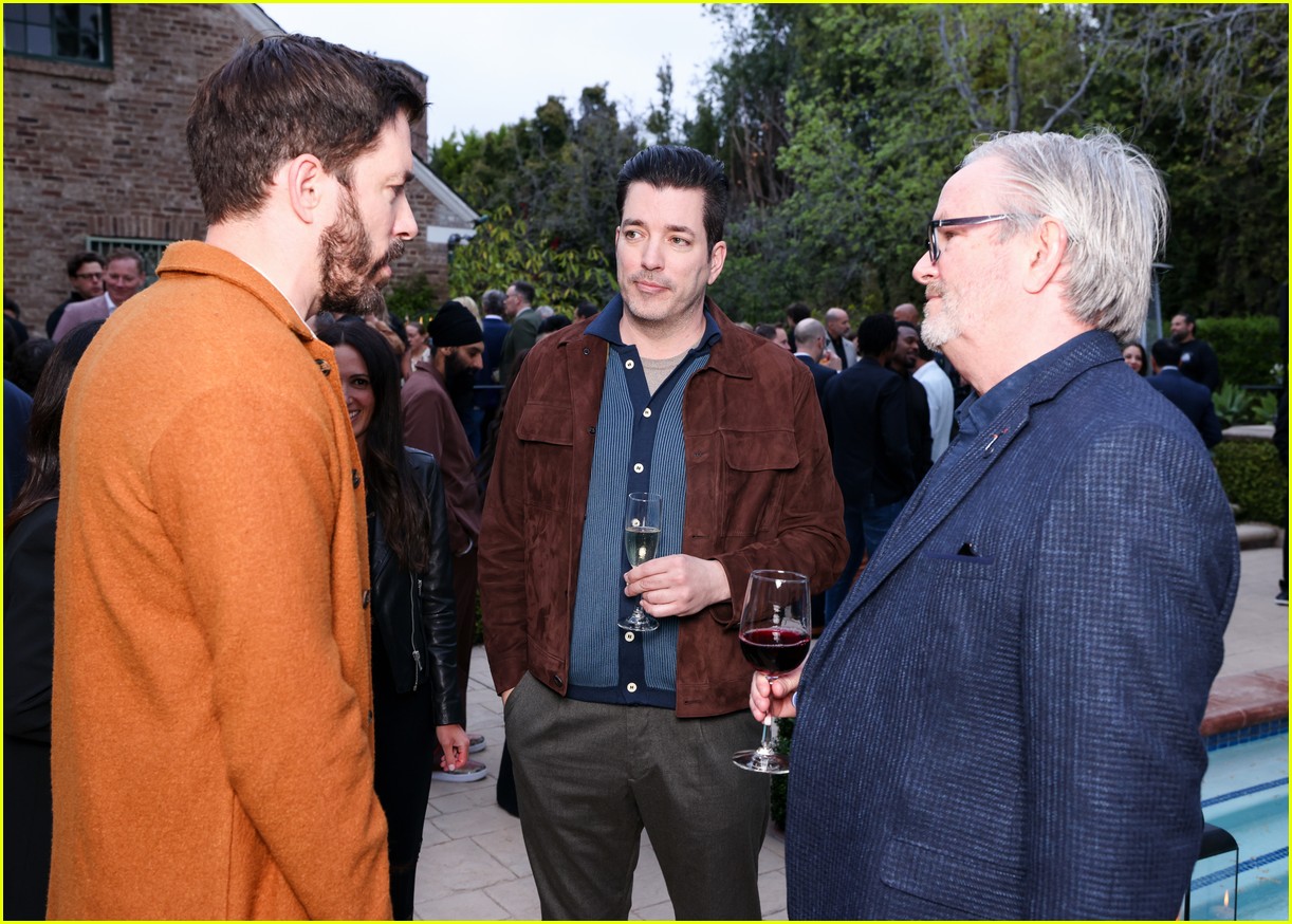 Emily VanCamp Makes Rare Public Appearance to Celebrate Canadian ...