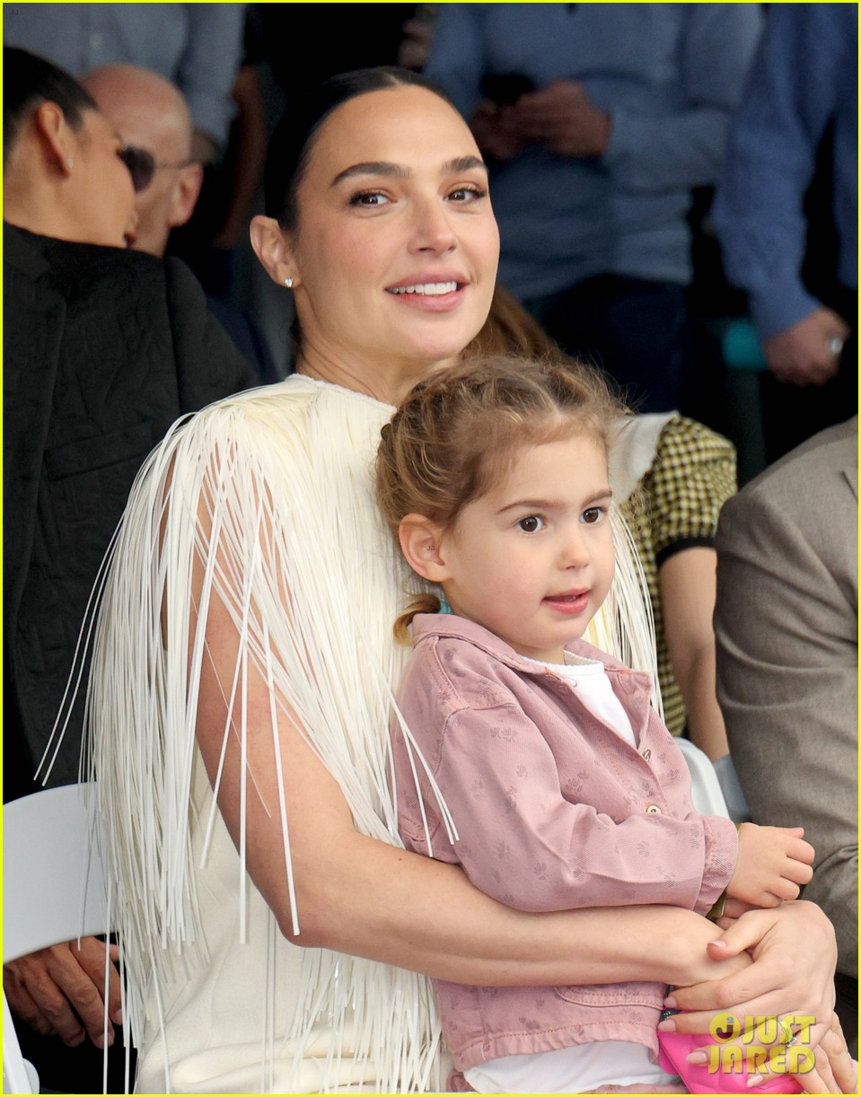 Gal Gadot Makes Rare Appearance with All Four Kids & Husband Jaron ...