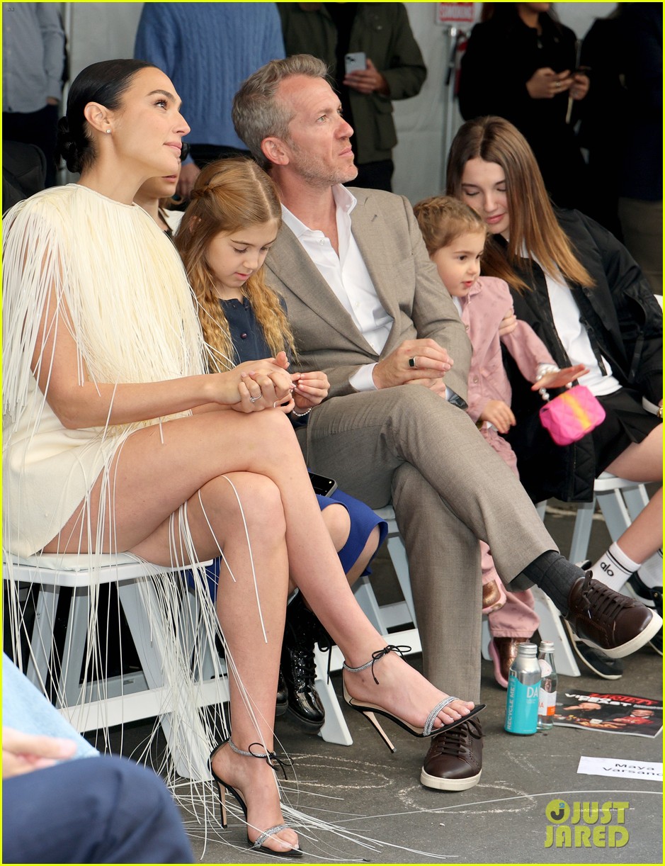 Gal Gadot Makes Rare Appearance with All Four Kids & Husband Jaron ...