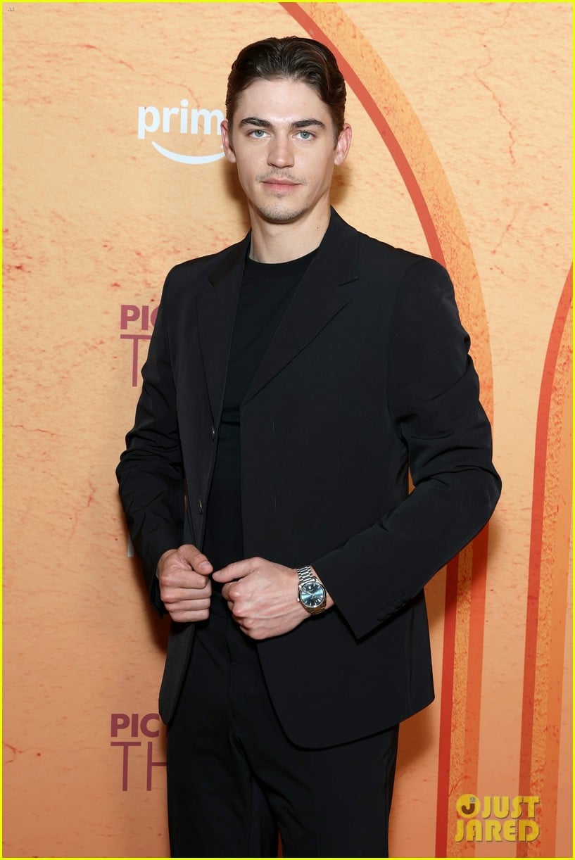 Simone Ashley & Hero Fiennes Tiffin Attend NYC Screening of New Rom-Com ...