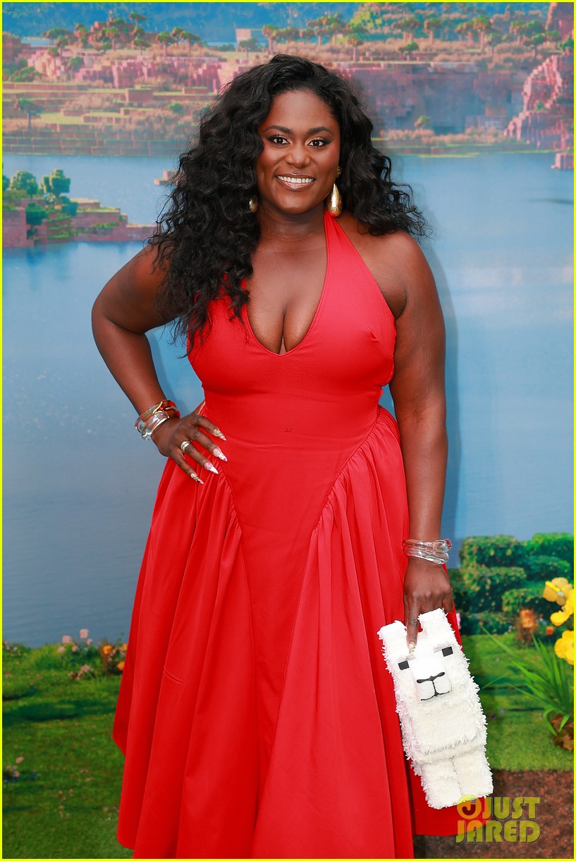 Jason Momoa Gets Into Character as 'The Garbage Man' at 'A Minecraft ...