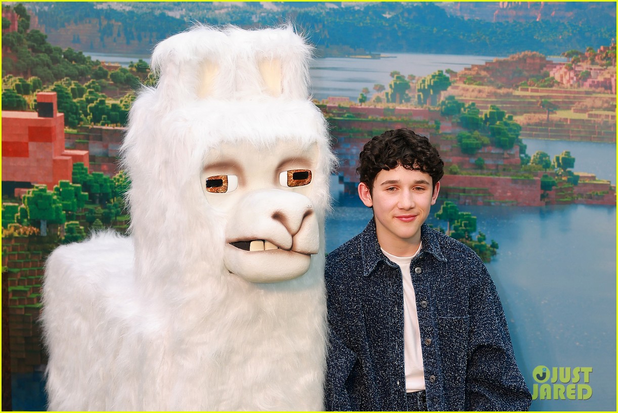 Jason Momoa Gets Into Character as 'The Garbage Man' at 'A Minecraft ...