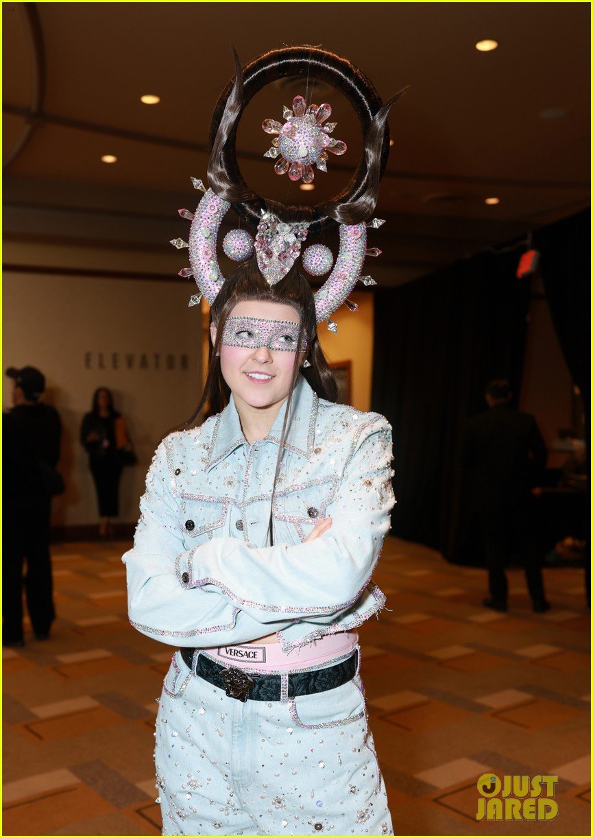 JoJo Siwa Explains Her Unique Look at iHeartRadio Music Awards 2025: Photo 5137855 | Photos ...