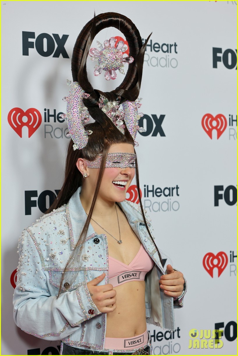 JoJo Siwa Explains Her Unique Look at iHeartRadio Music Awards 2025: Photo 5137868 | Photos ...