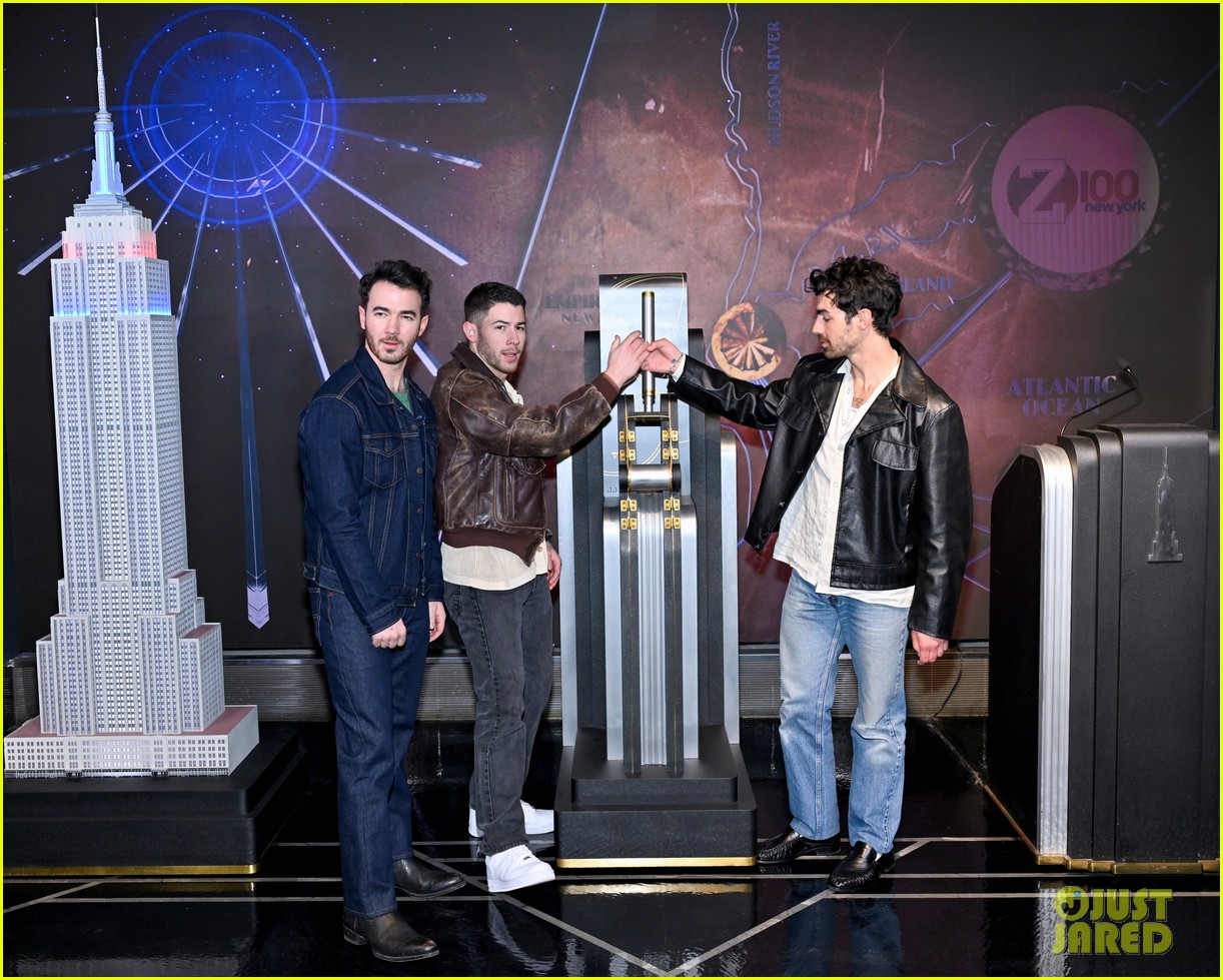 The Jonas Brothers Kick Off 20th Anniversary Celebration By Lighting Up ...