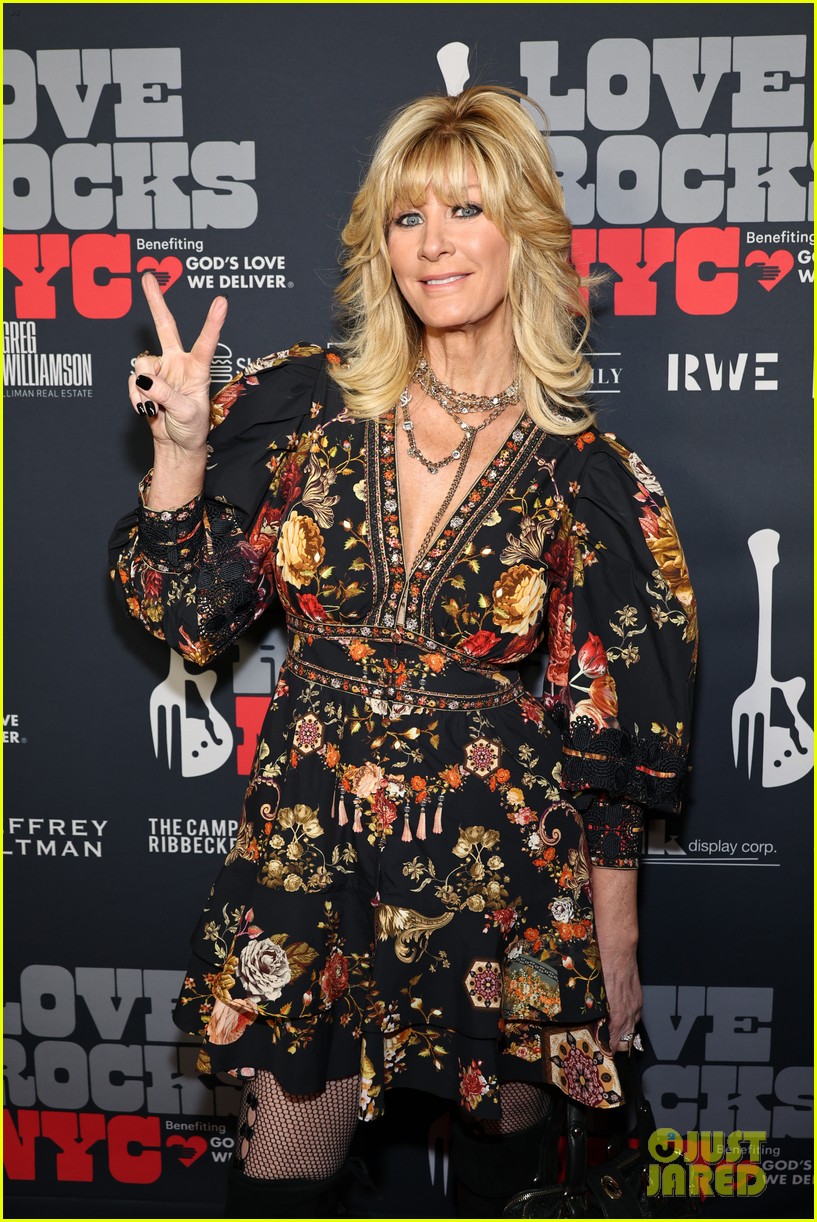 Kate Hudson Goes Rocker Chic, Cher Channels Elvis at Love Rocks NYC ...