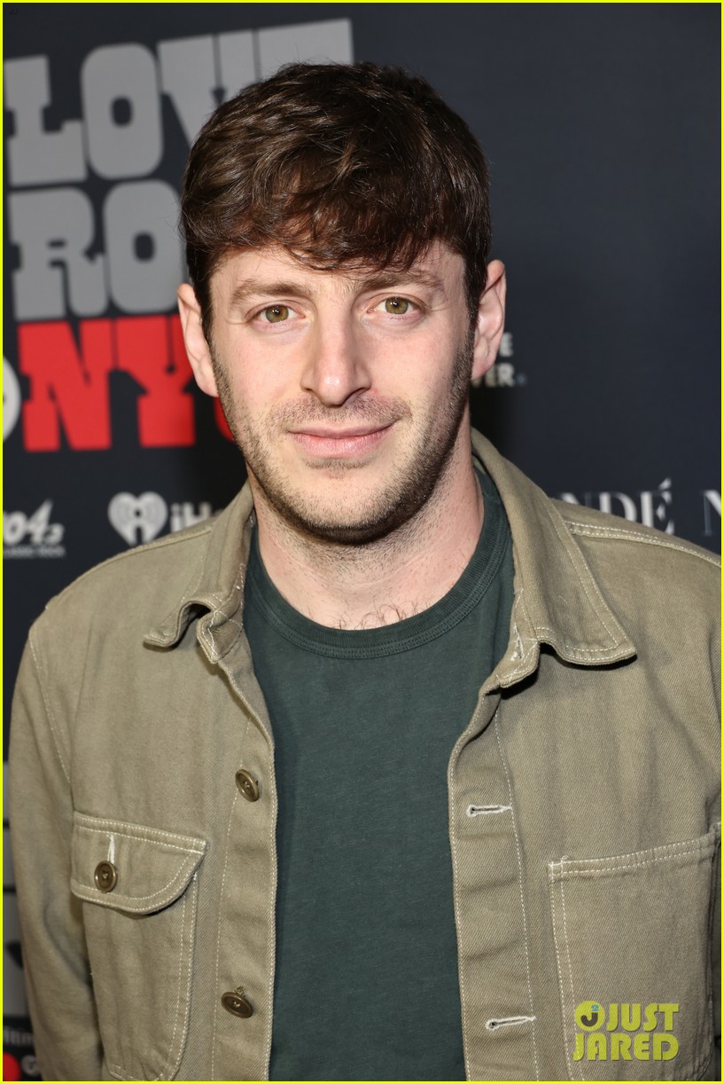 Kate Hudson Goes Rocker Chic, Cher Channels Elvis at Love Rocks NYC ...