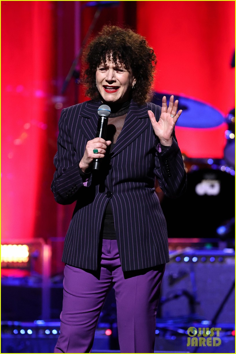 Kate Hudson Goes Rocker Chic, Cher Channels Elvis at Love Rocks NYC ...