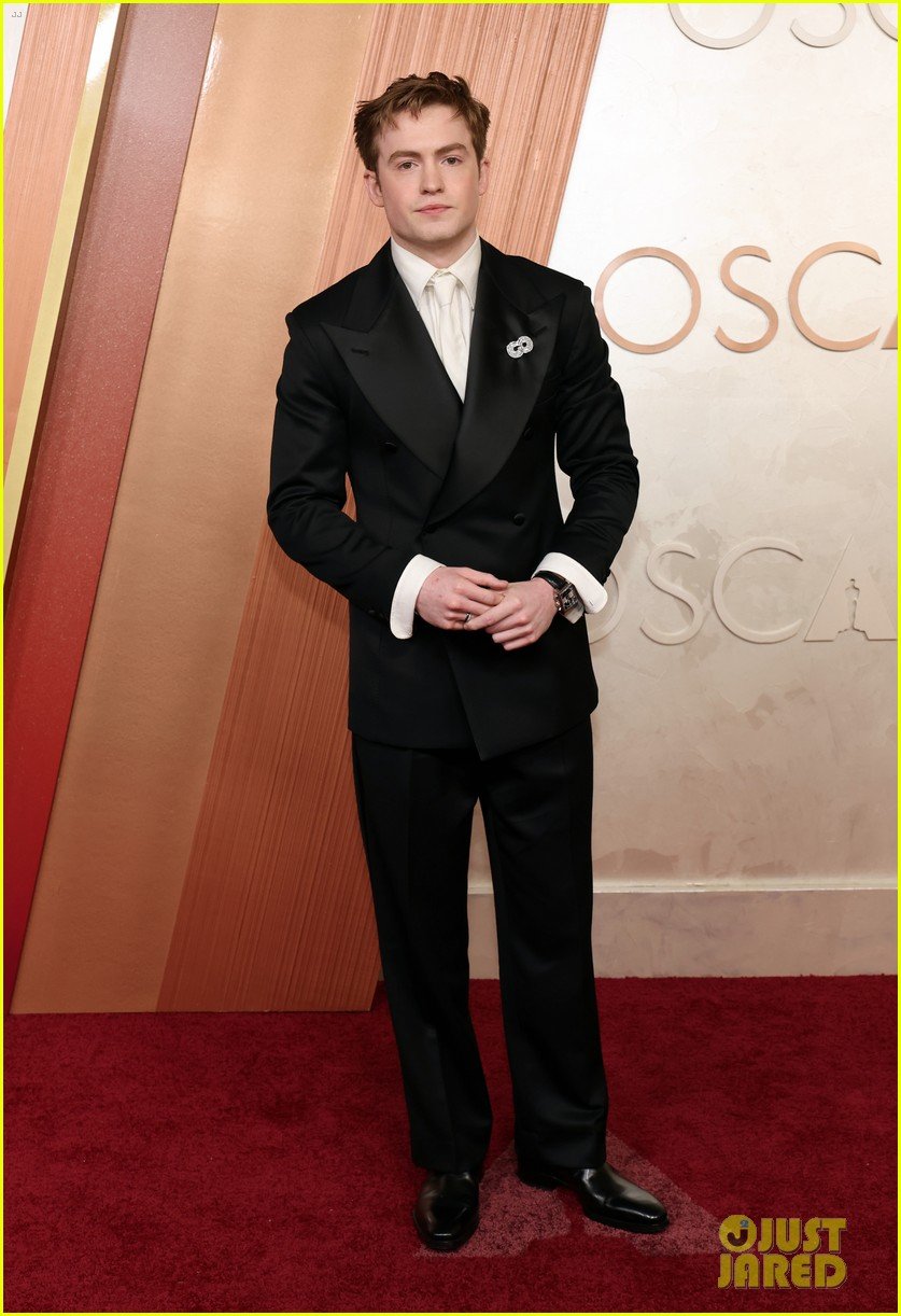 The Wild Robot's Kit Connor & 'Heartstopper' Co-Stars Joe Locke ...