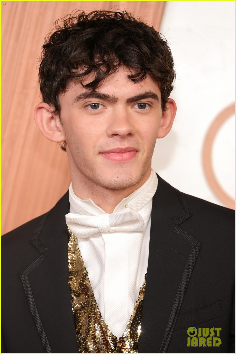 The Wild Robot's Kit Connor & 'Heartstopper' Co-Stars Joe Locke ...