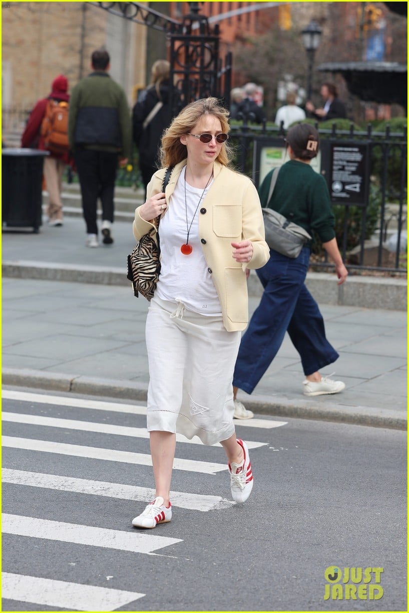 Jennifer Lawrence Wears Cute Spring Outfit for Day Out in NYC: Photo ...