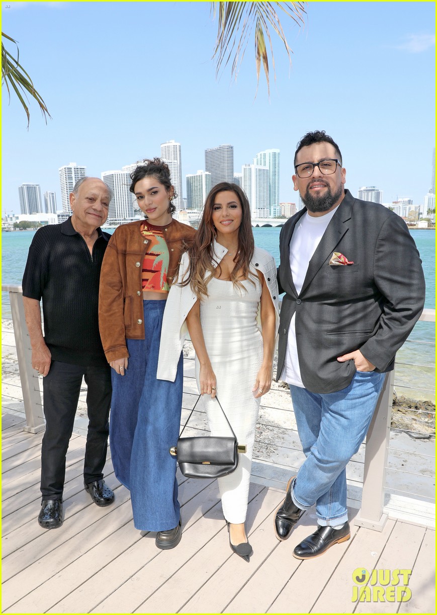 Eva Longoria Gets Friend Jessica Alba's Support at 'Alexander' Movie ...