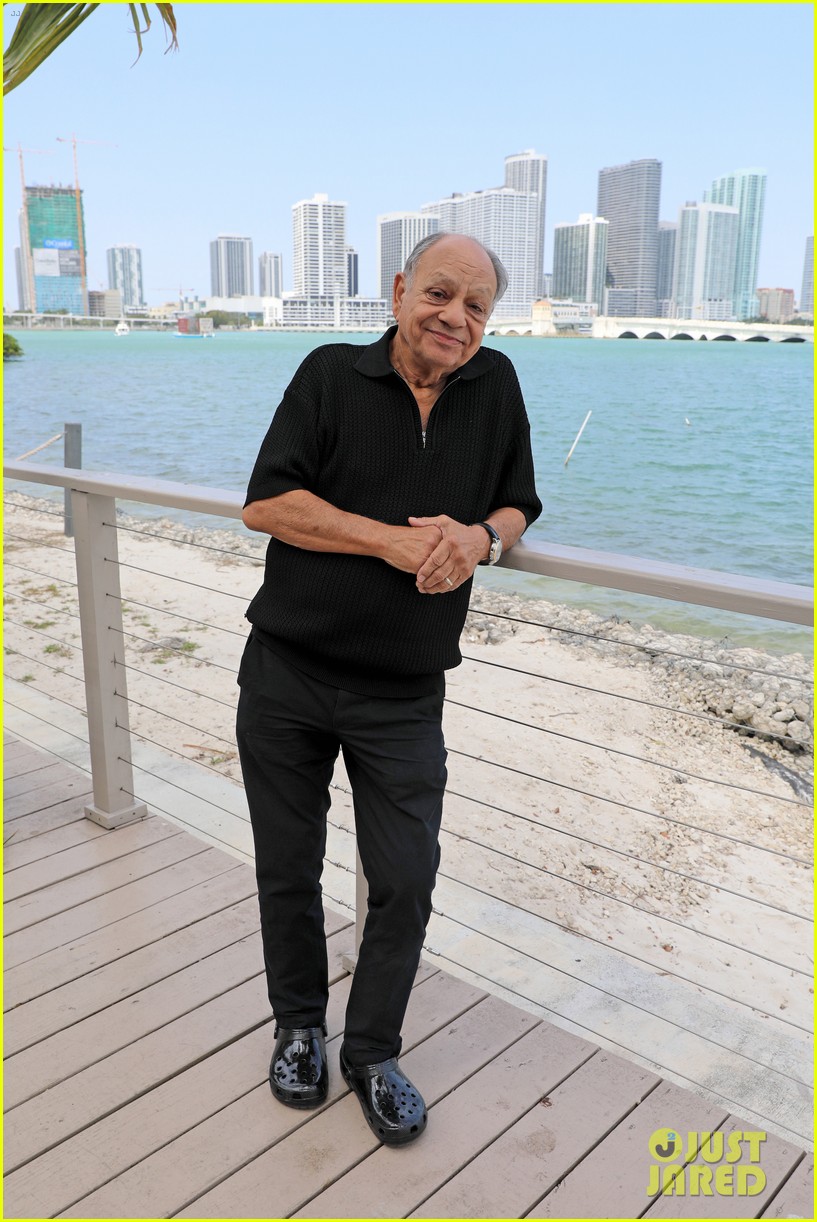 Eva Longoria Gets Friend Jessica Alba's Support at 'Alexander' Movie ...