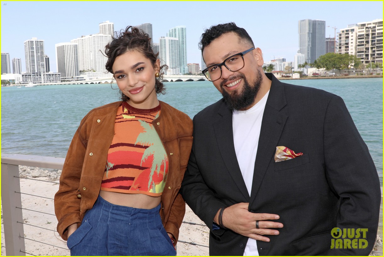 Eva Longoria Gets Friend Jessica Alba's Support at 'Alexander' Movie ...