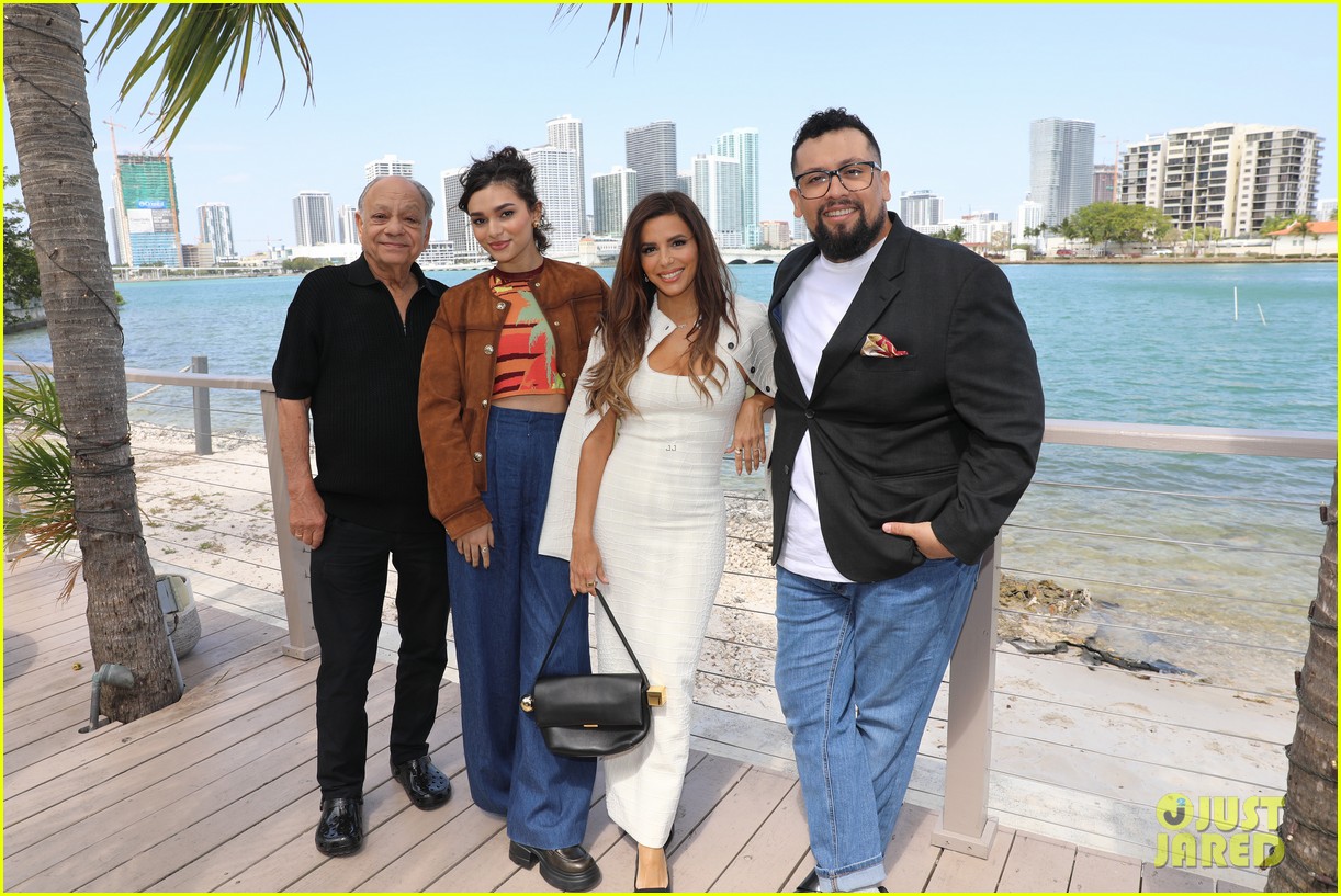 Eva Longoria Gets Friend Jessica Alba's Support at 'Alexander' Movie ...