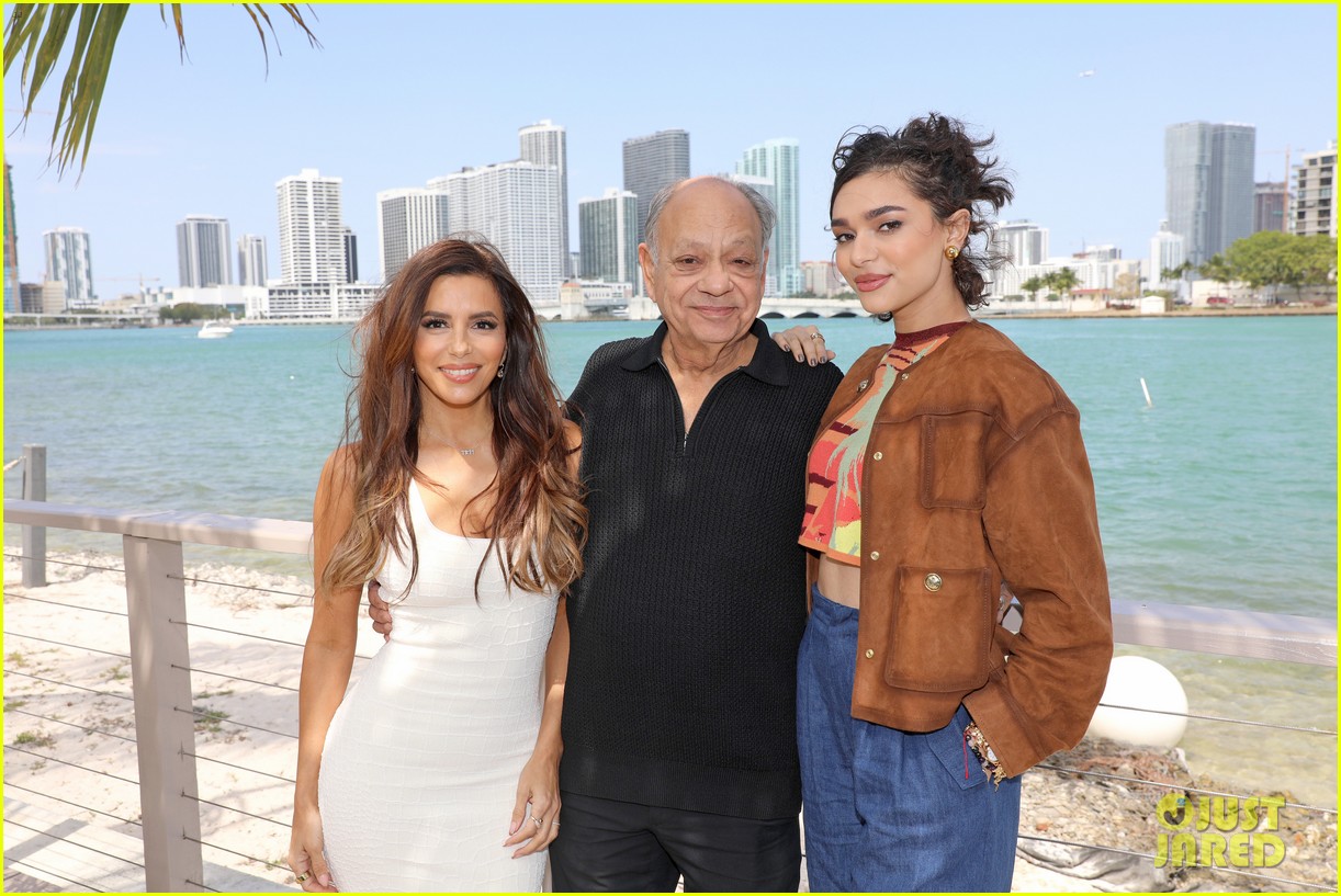 Eva Longoria Gets Friend Jessica Alba's Support at 'Alexander' Movie ...