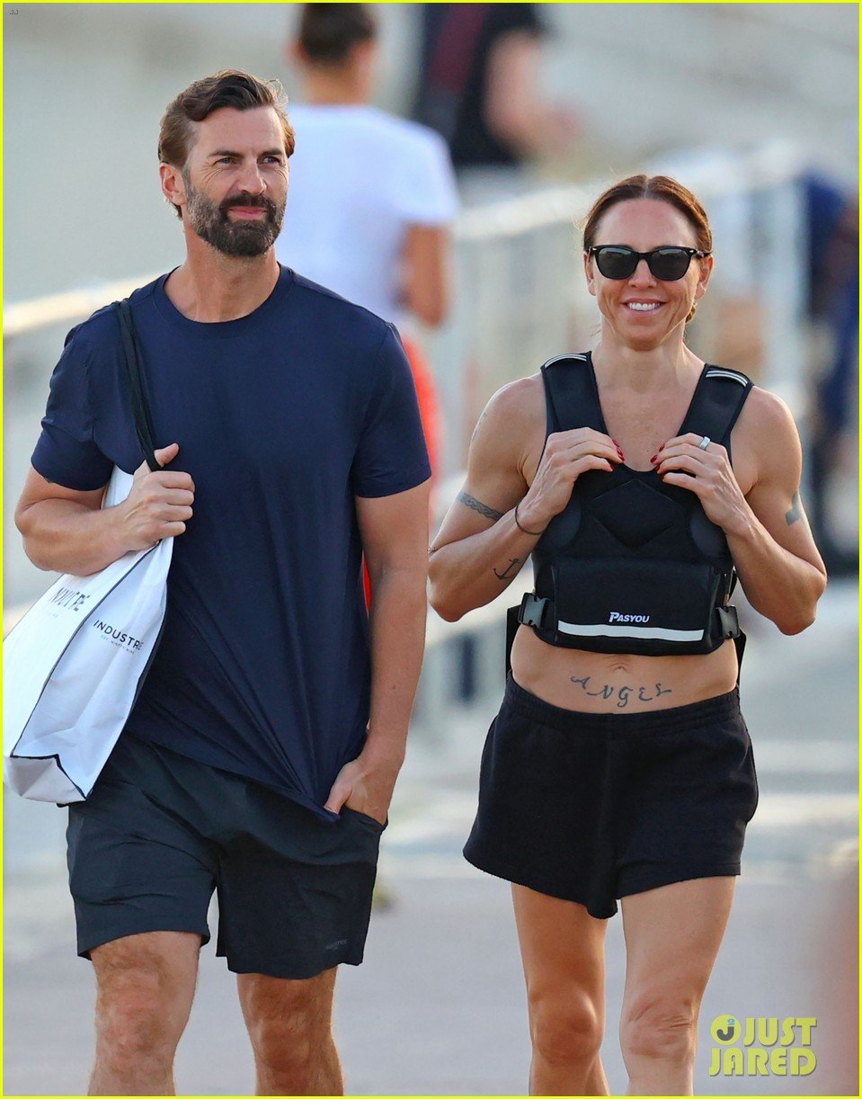 Spice Girls' Mel C Hits the Beach With Hunky Boyfriend Chris Dingwall ...