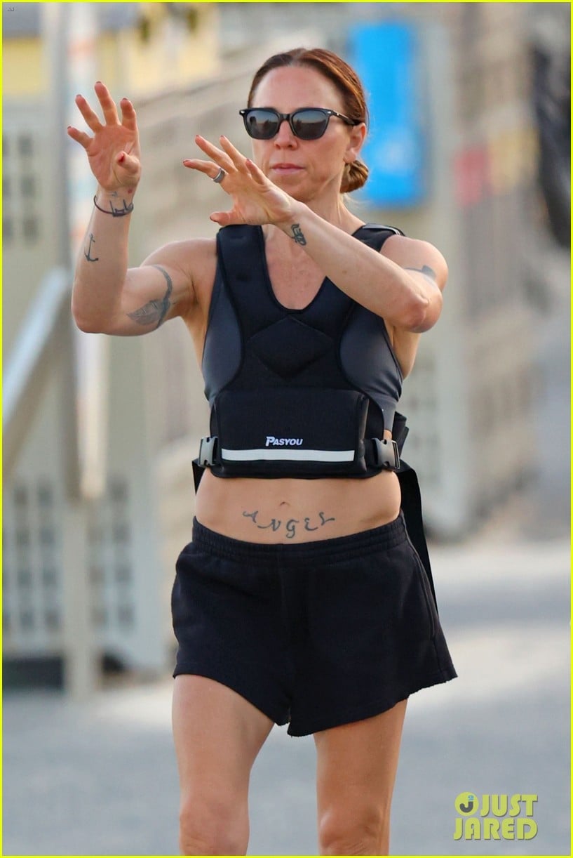 Spice Girls' Mel C Hits the Beach With Hunky Boyfriend Chris Dingwall ...