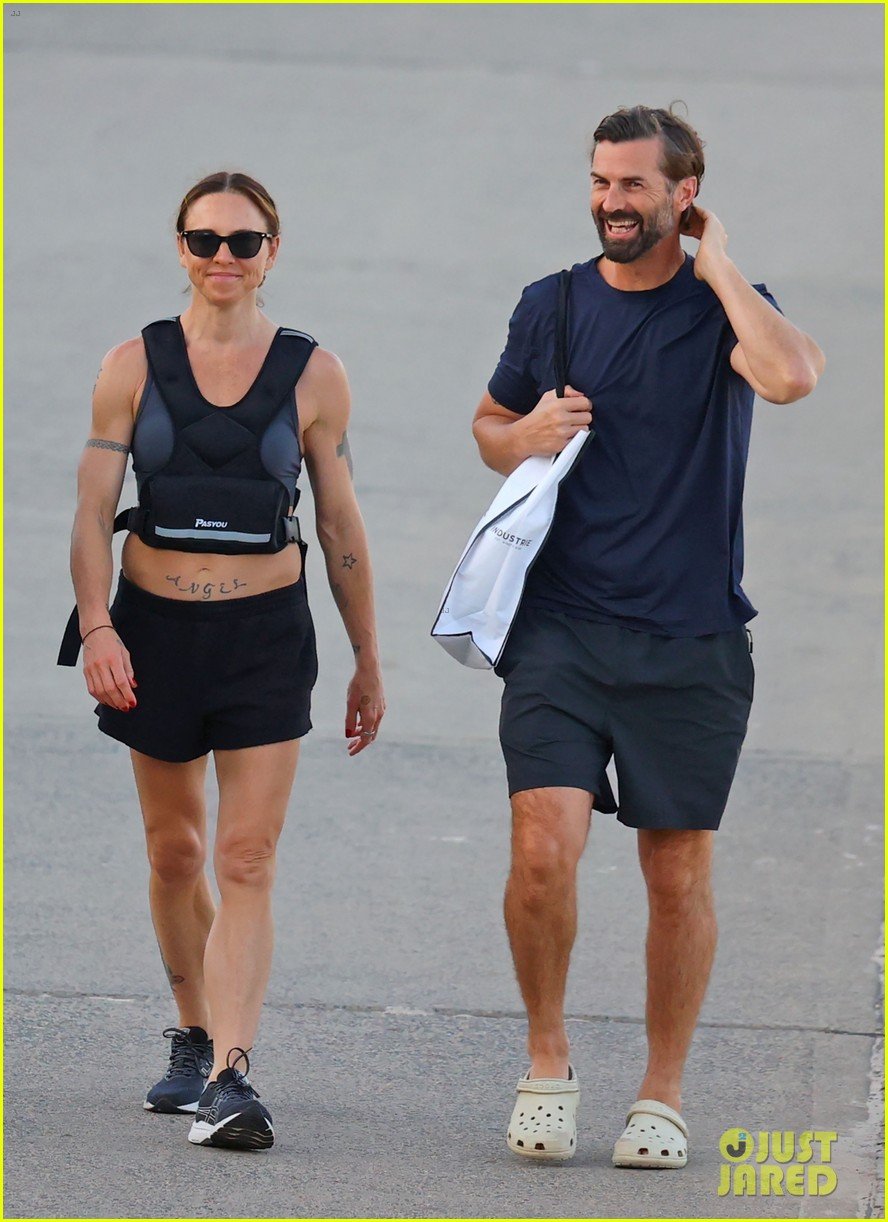 Spice Girls' Mel C Hits the Beach With Hunky Boyfriend Chris Dingwall ...