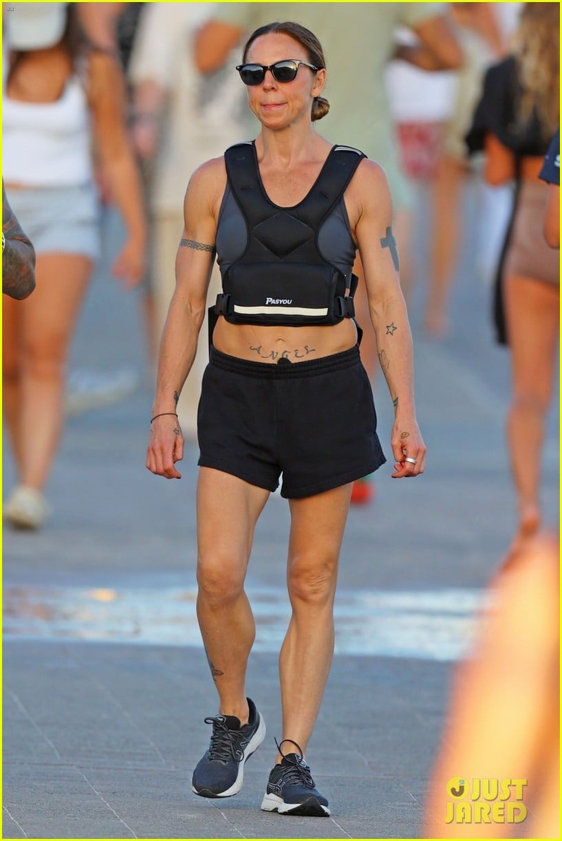 Spice Girls' Mel C Hits the Beach With Hunky Boyfriend Chris Dingwall ...