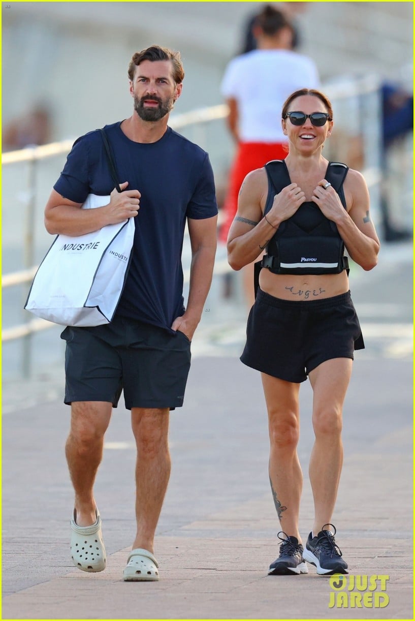 Spice Girls' Mel C Hits the Beach With Hunky Boyfriend Chris Dingwall ...