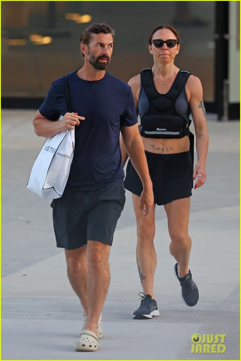 Spice Girls' Mel C Hits the Beach With Hunky Boyfriend Chris Dingwall ...