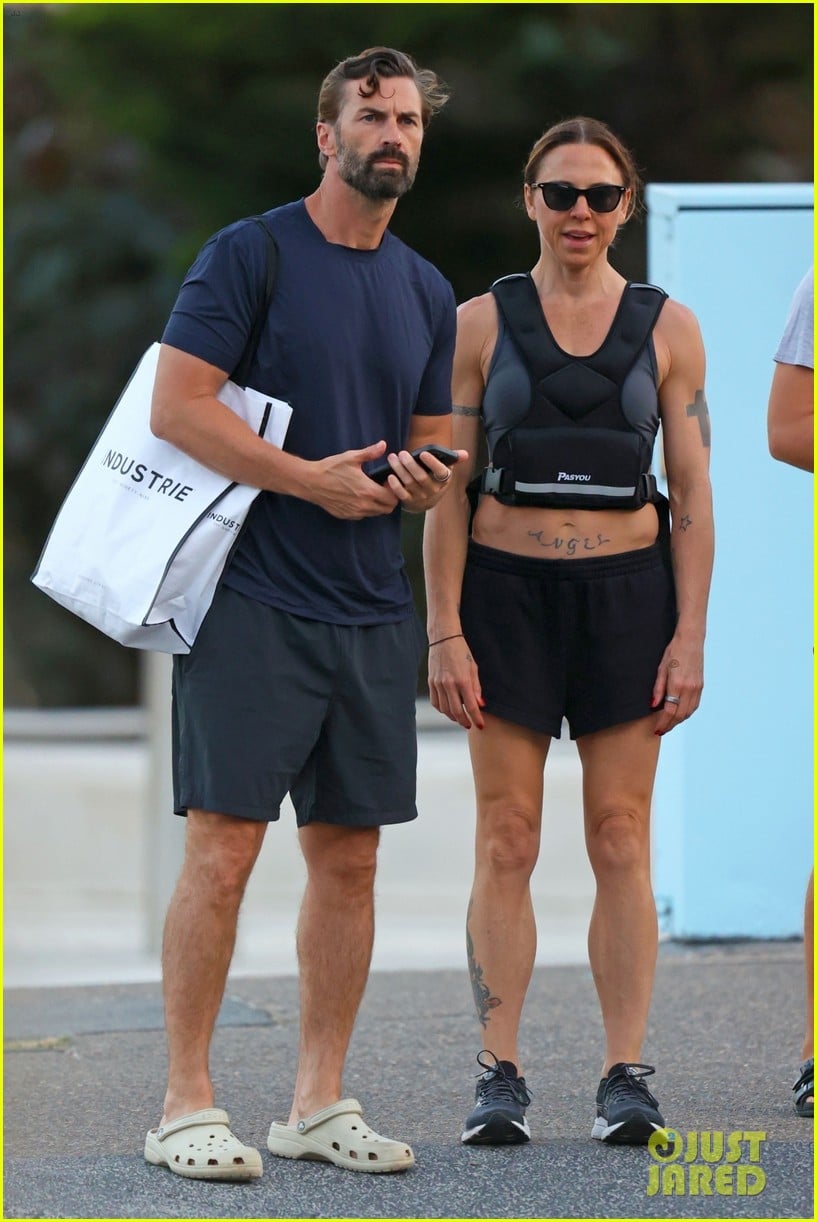 Spice Girls' Mel C Hits the Beach With Hunky Boyfriend Chris Dingwall ...