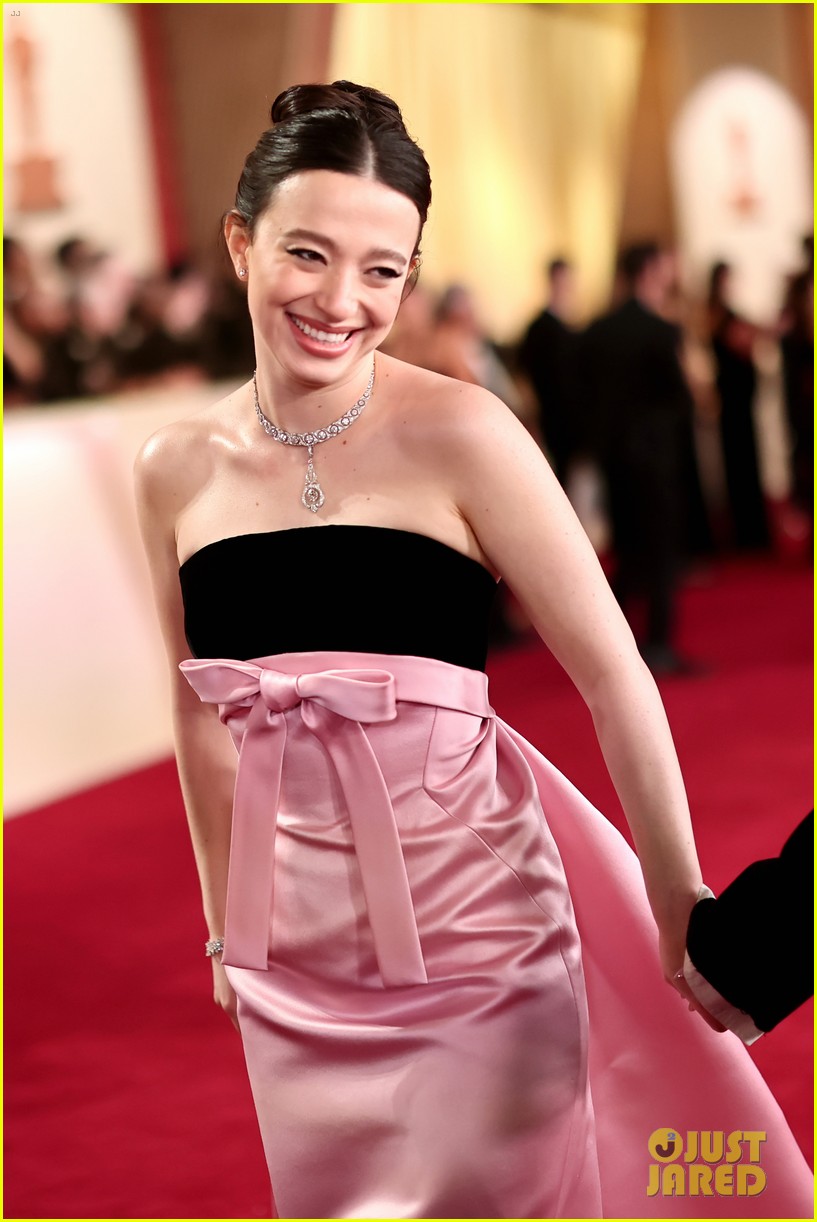 Mikey Madison Shocks with Best Actress Win at Oscars 2025, Defeating ...