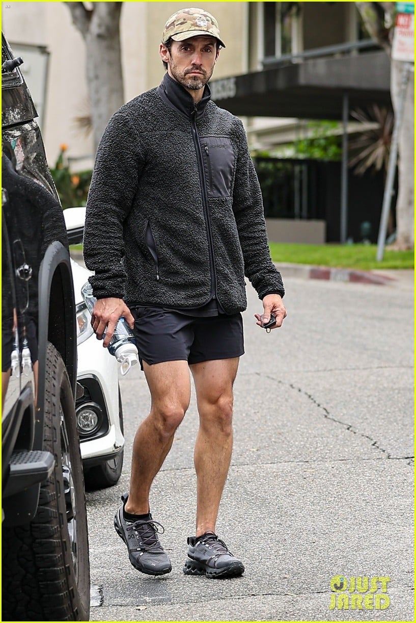 New Dad Milo Ventimiglia Bares Fit Legs in Short Shorts After a Workout ...