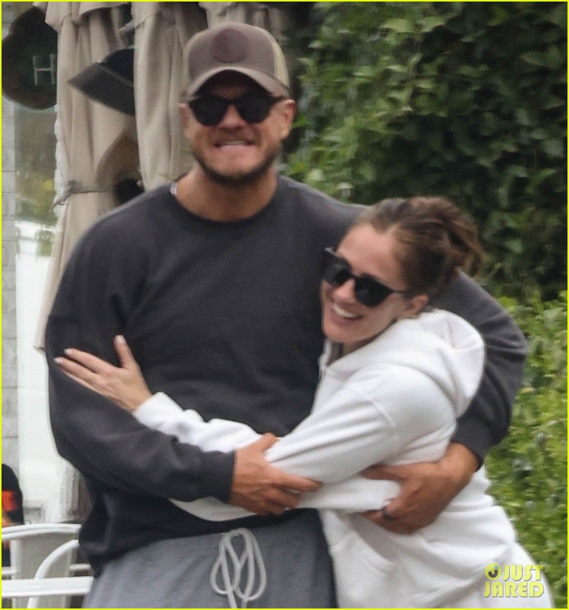 Minka Kelly & Boyfriend Dan Reynolds Show Off Cute PDA on Coffee Run in ...