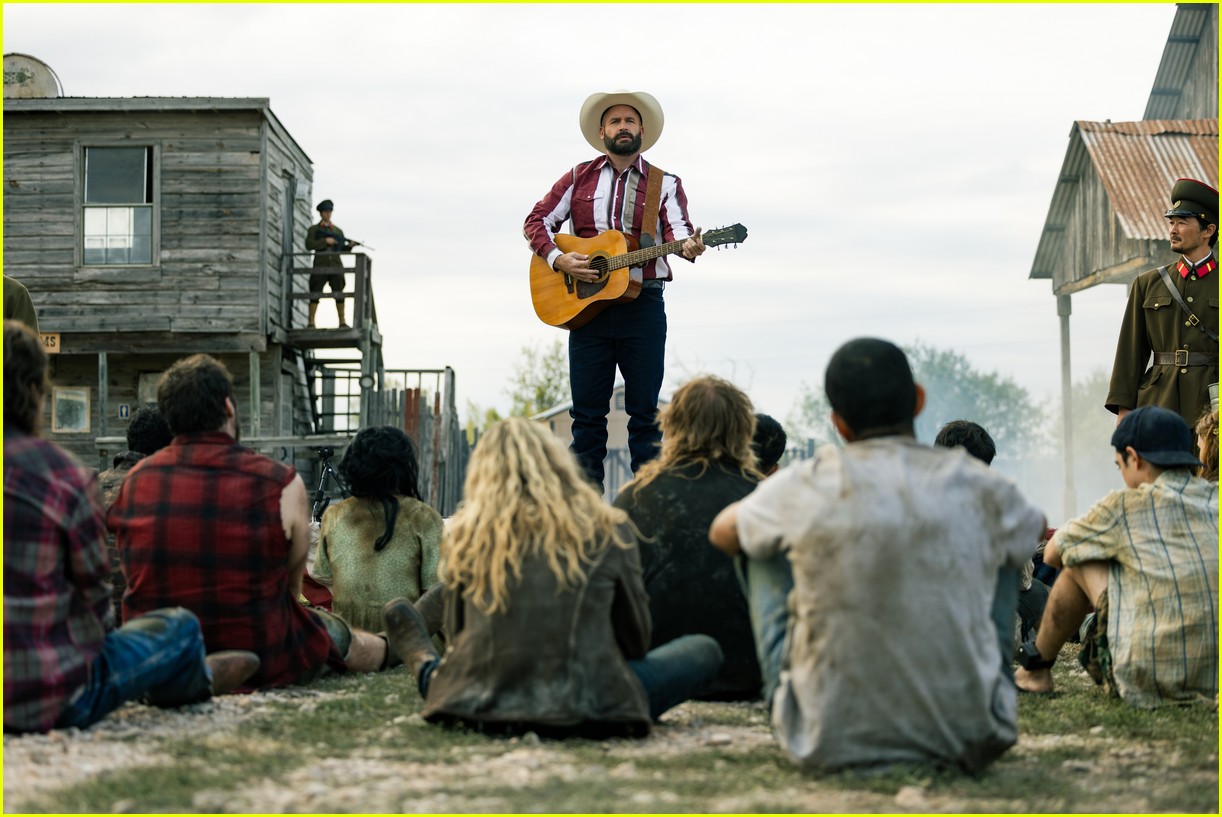 Tom Segura Reveals First Look at New Netflix Series 'Bad Thoughts ...
