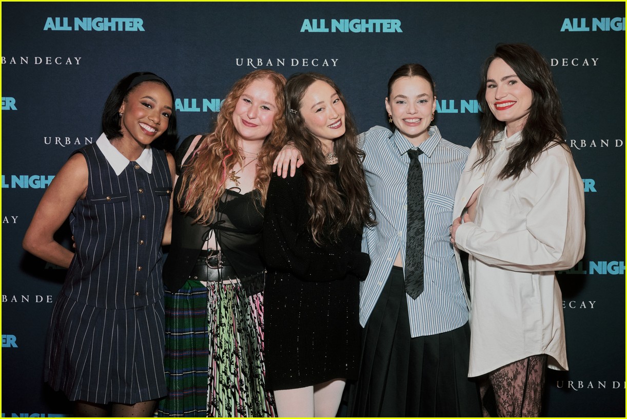 Ben Platt, Beanie Feldstein, & More Support Star-Studded New Play 'All ...