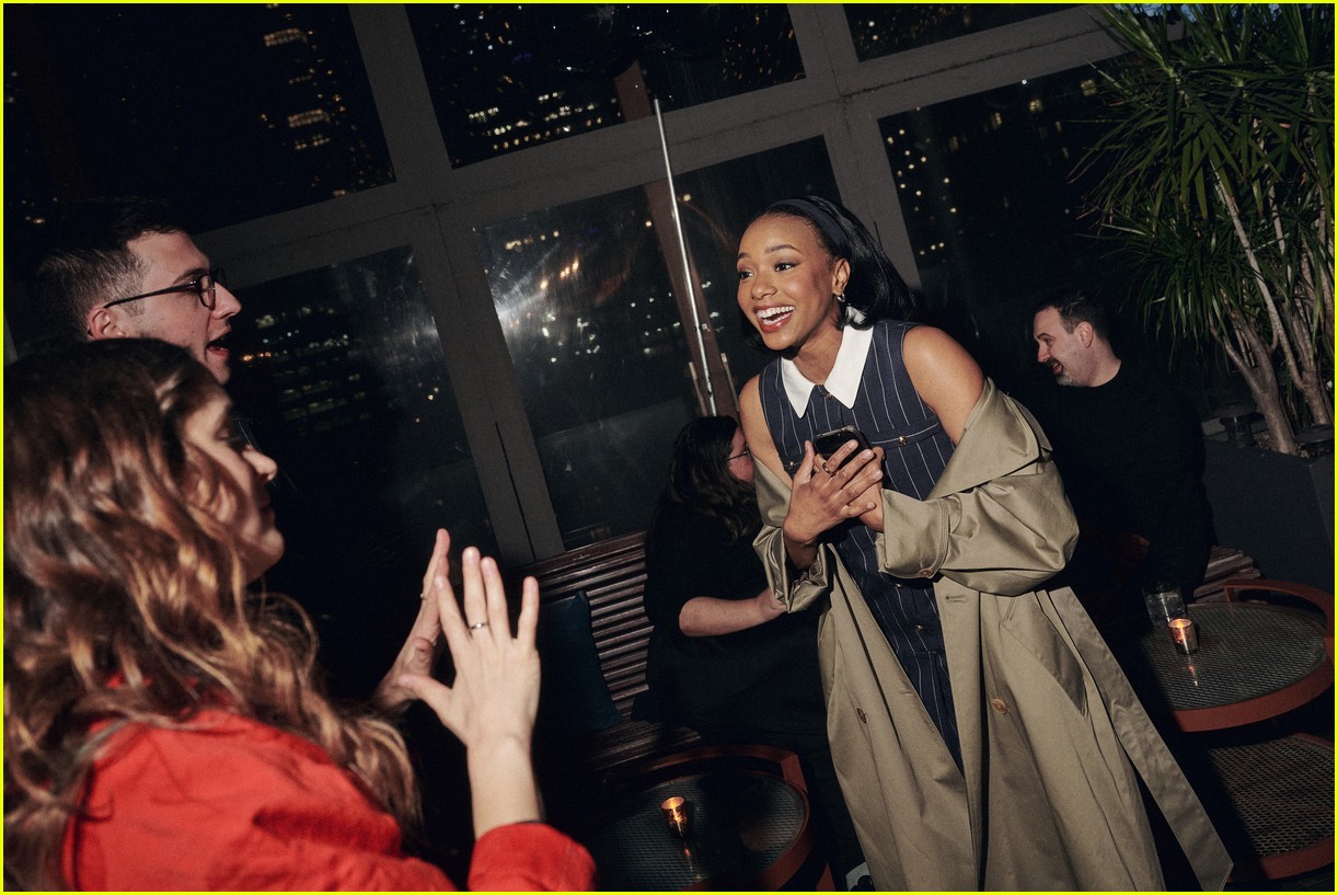 Ben Platt, Beanie Feldstein, & More Support Star-Studded New Play 'All ...