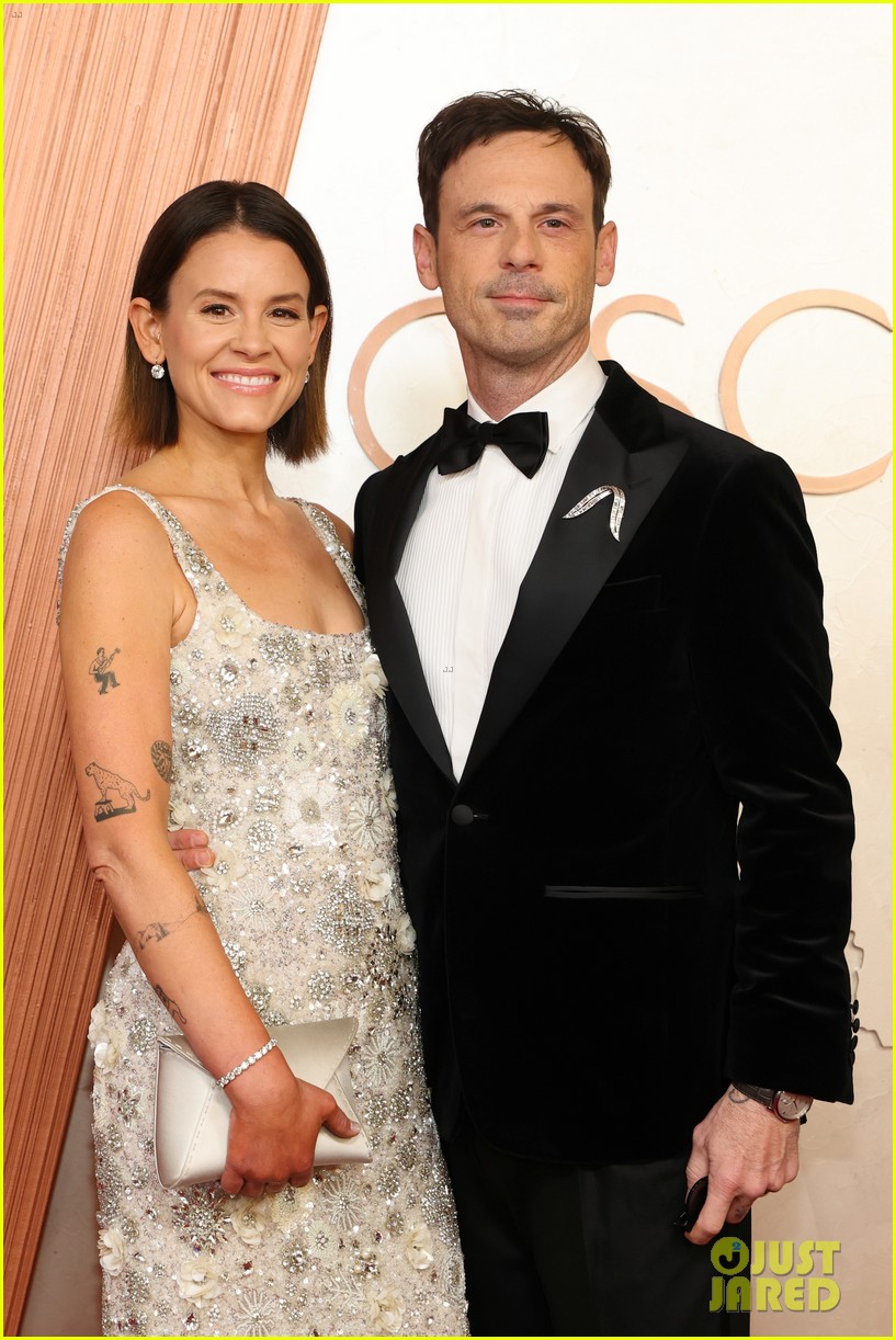 Edward Norton Holds Hands with Wife Shauna Robertson at Oscars 2025 ...