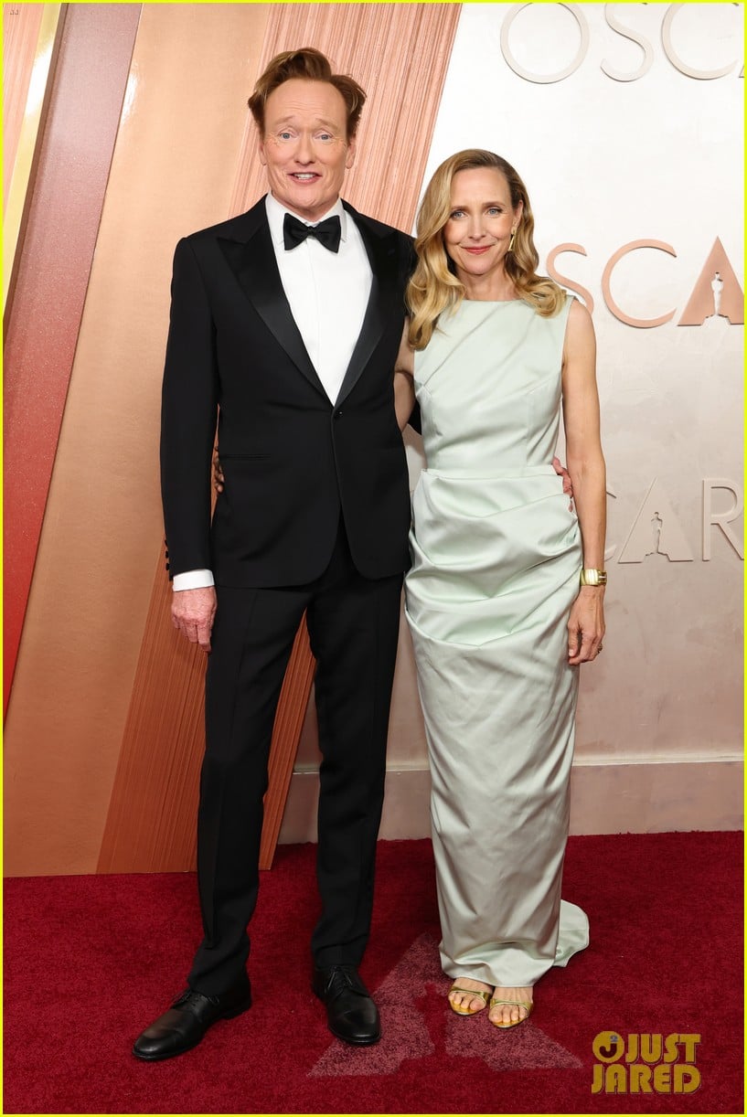 Conan O'Brien & Wife Liza Arrive for His Oscars 2025 Hosting Gig ...