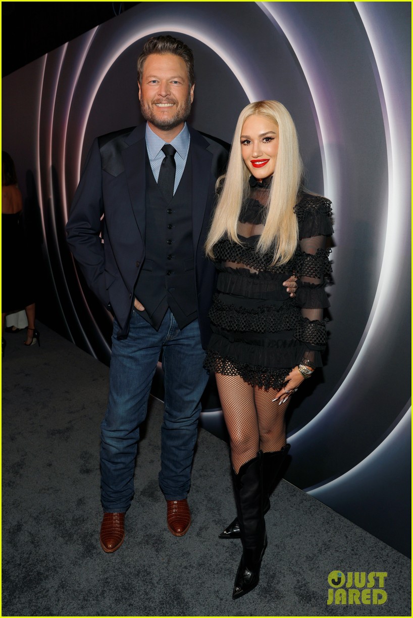 Carrie Underwood Joins Blake Shelton, Gwen Stefani, & More at Opry 100: A Live Celebration ...