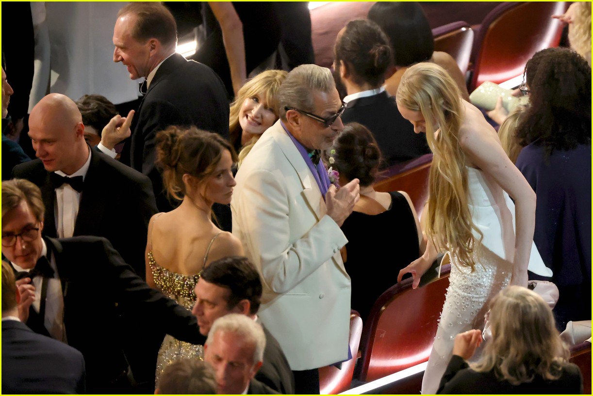 Photo: oscars audience backstage photos 064 | Photo 5132816 | Just Jared: Entertainment News