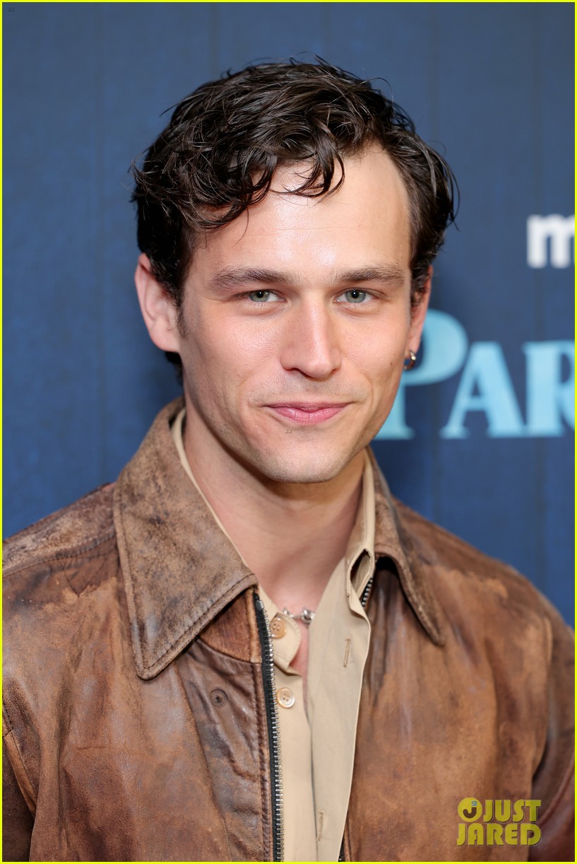 Brandon Flynn & Nik Dodani Join Parker Posey & More for 'The Parenting ...