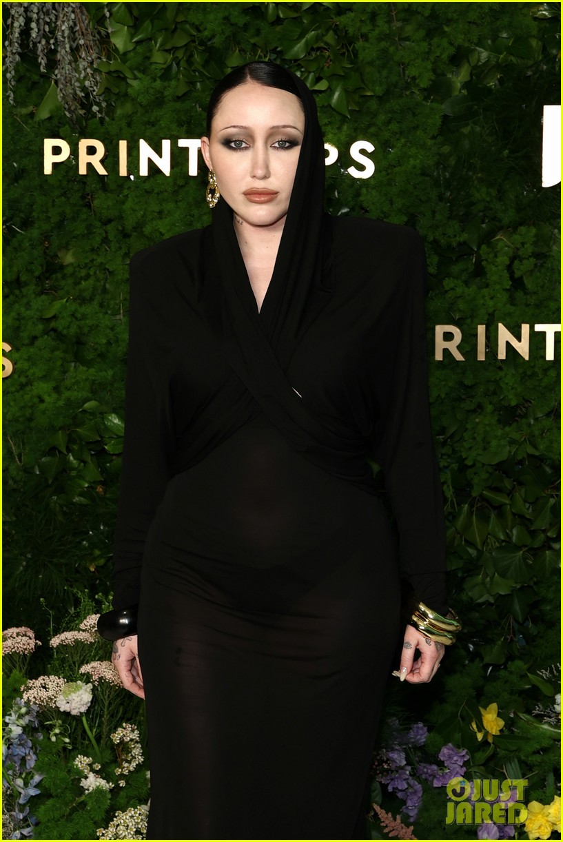 Katie Holmes, Parker Posey, & More Stars Help Open the New Printemps ...