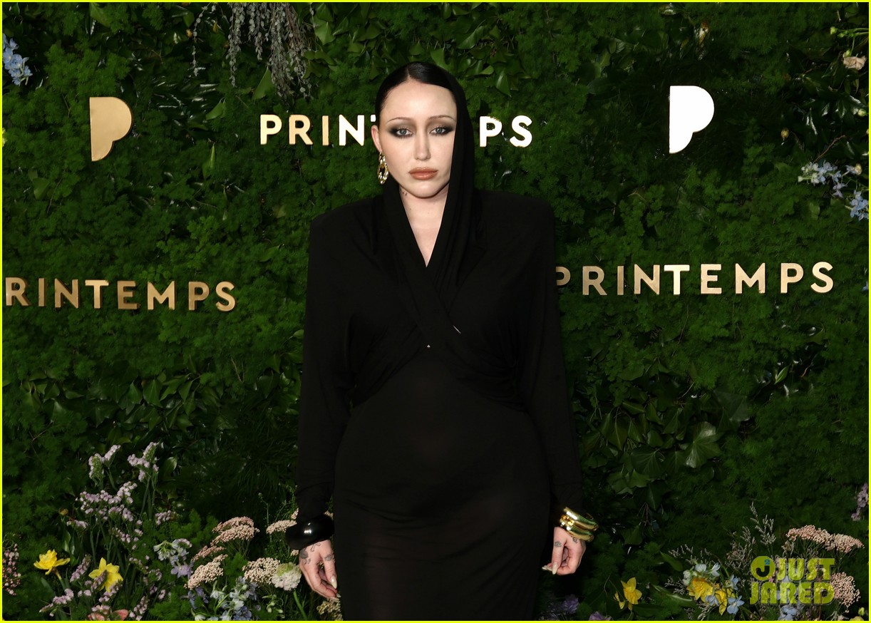 Katie Holmes, Parker Posey, & More Stars Help Open the New Printemps ...