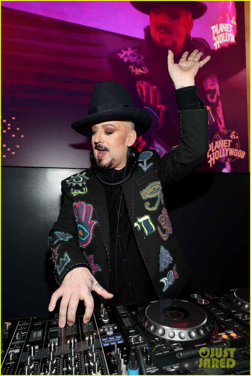 Pete Davidson, Patrick Schwarzenegger & Many More Celebrate Grand ...