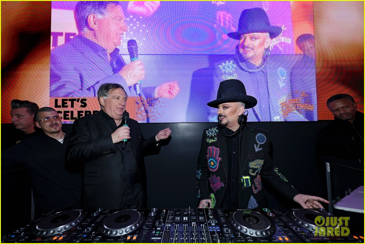 Pete Davidson, Patrick Schwarzenegger & Many More Celebrate Grand ...