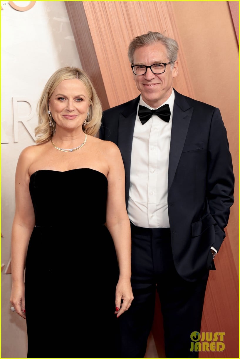 Amy Poehler & New Boyfriend Joel Lovell Make Red Carpet Debut at Oscars ...