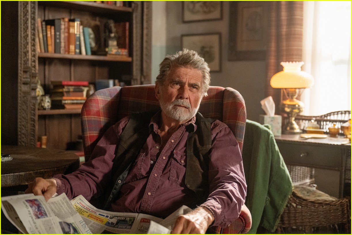 Minka Kelly & Josh Duhamel Star in Netflix's 'Ransom Canyon' Trailer ...