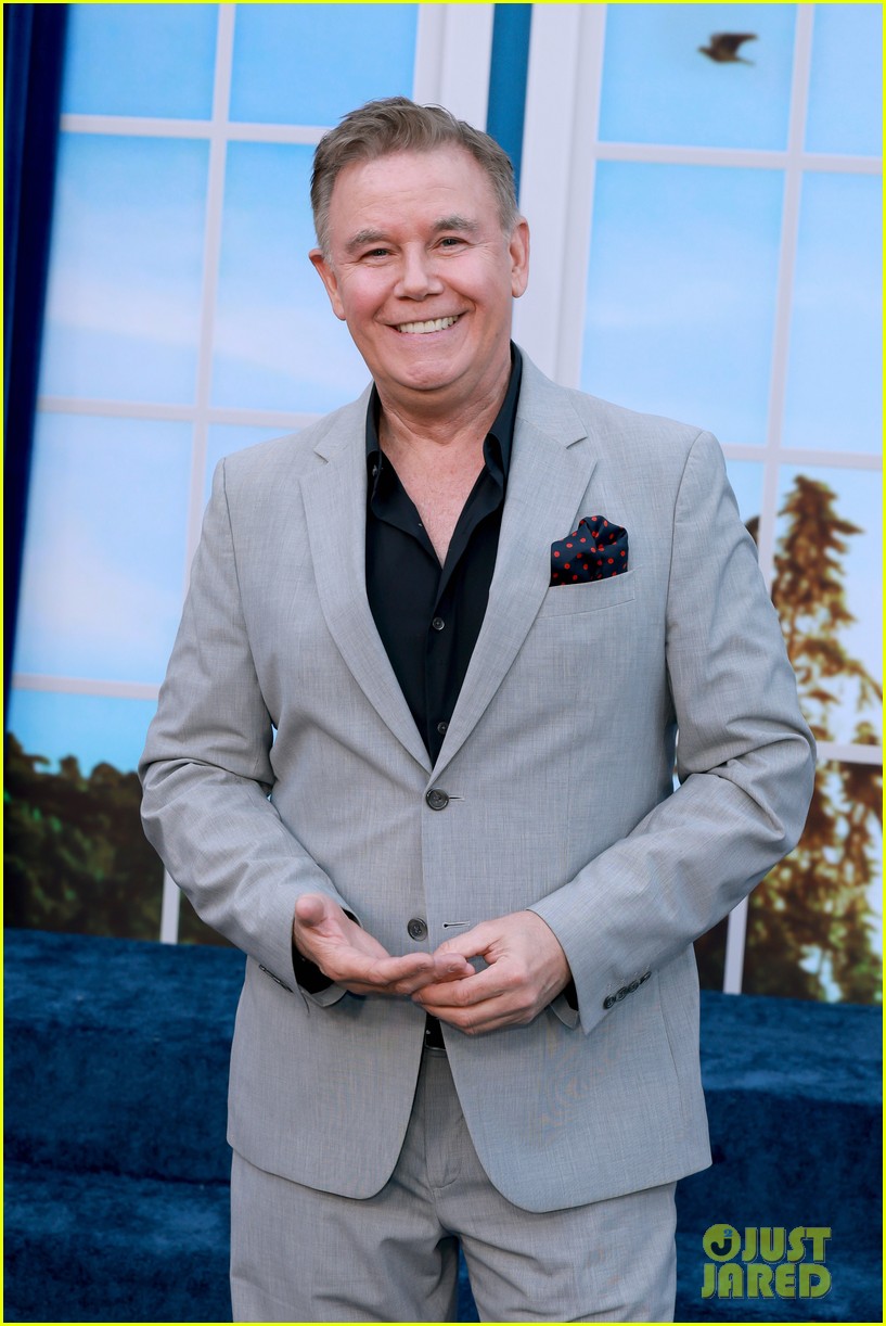 Uzo Aduba Joins Her Many Co-Stars at 'The Residence' World Premiere in ...